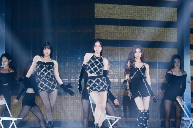 TWICE's Maiden Subunit, MISAMO, Tops Oricon Chart and Showcases Stellar Debut, Cementing Their ...