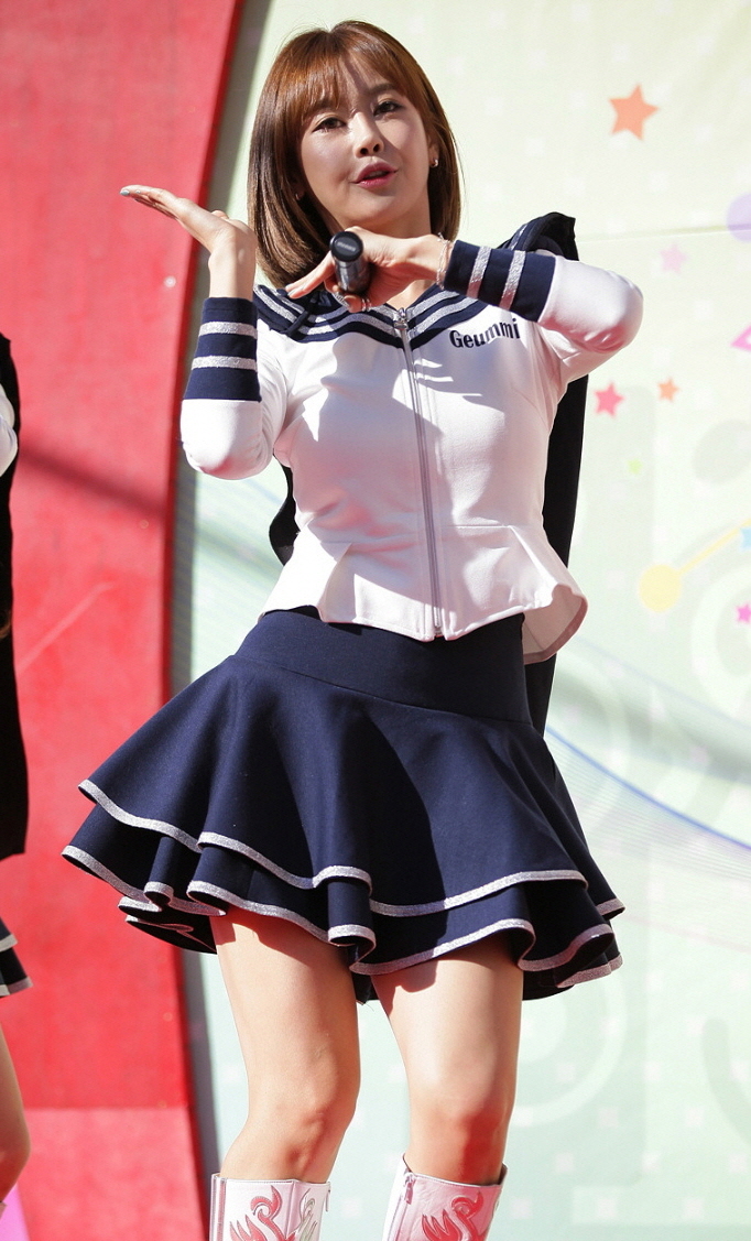 Crayon Pop Member Gummi Announces The Birth Of First Child