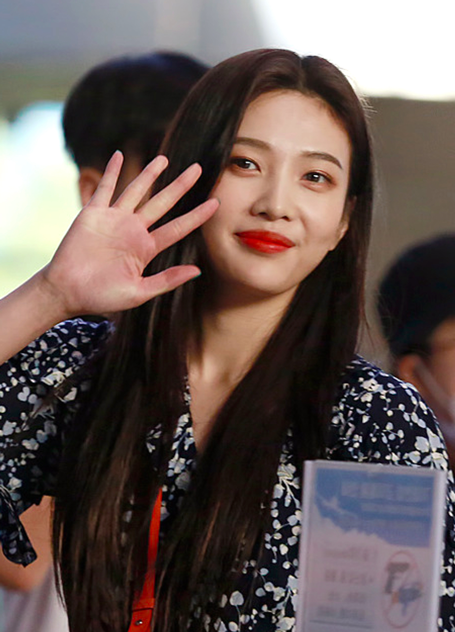 Red Velvet’s Joy & Jun Hyun Moo To Host ‘2020 Idol Star Athletics ...