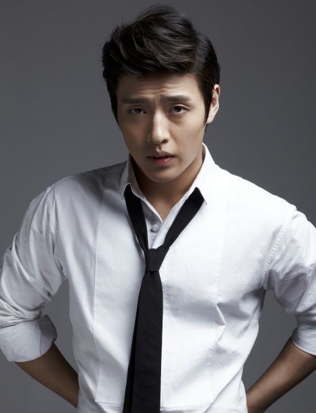Kang Han Neul Wins Big In The 47th KBS Broadcasting Awards In His ...