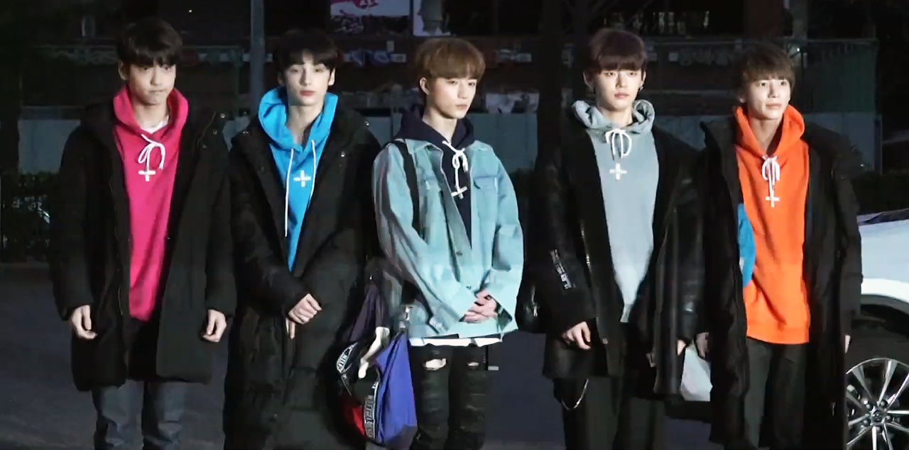 TXT Uncovers Fantasy-Themed Music Video for 'Blue Hour'