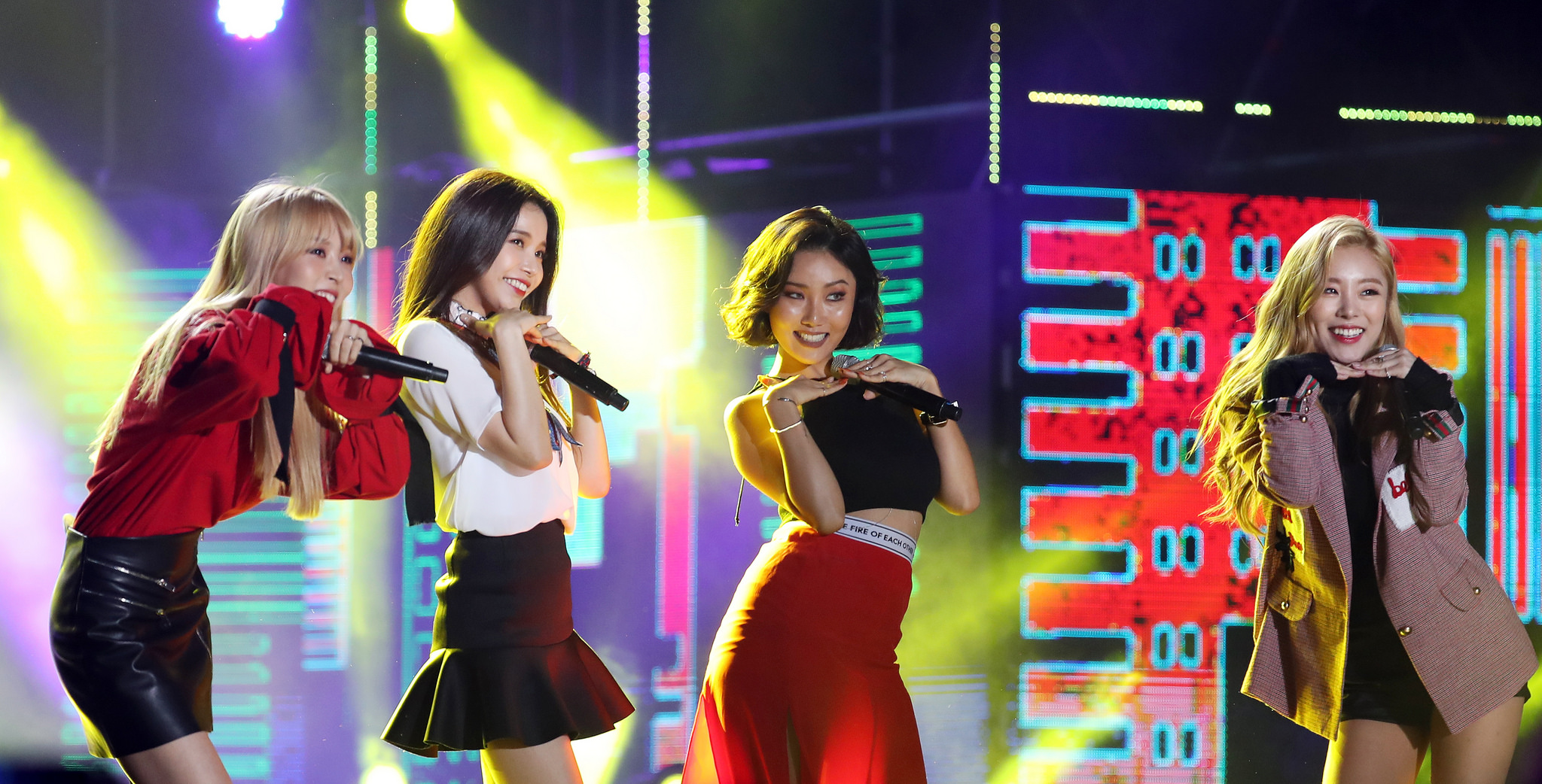 MAMAMOO Shines Like Arabic Enchantresses In New Music Video For 'AYA'