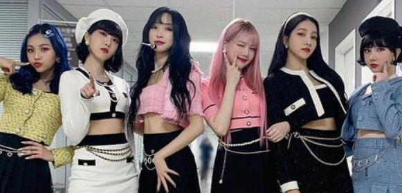 GFRIEND Is The First K-pop Girl Group Invited To The Grammy Museum Mini ...