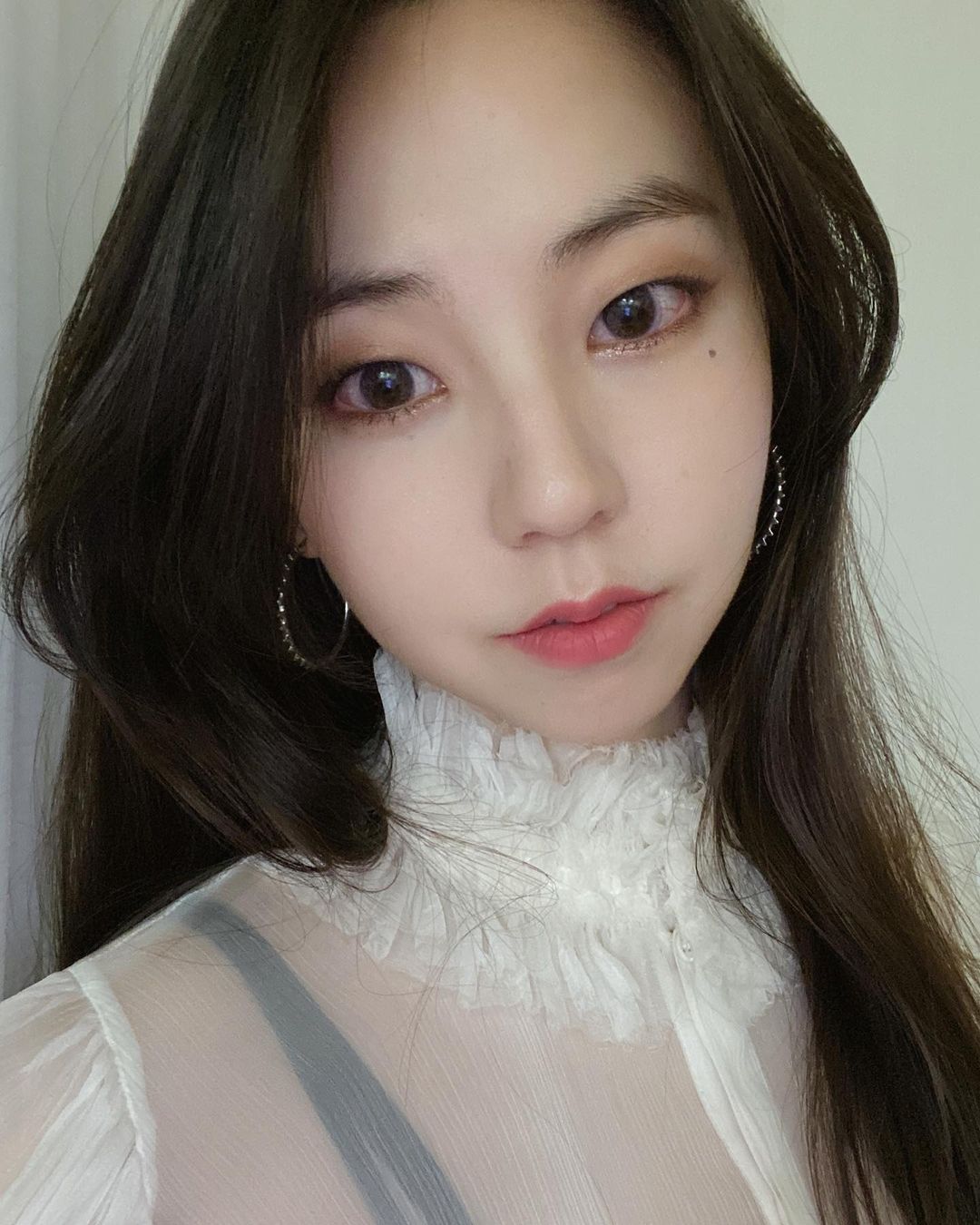 Sohee Launches Online Flea Market, Donates All Sales Profit To Teens In ...