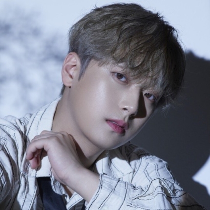 Lee Chan-won Wins 'TMA Best Music - Spring' at The Fact Music Awards