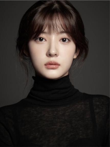 Cho Soo-min Joins Makestar, Embarks on a New Chapter as a 'Multi ...