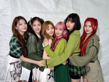 STAYC's 'STEREOTYPE' Surpasses 100 Million Streams on Spotify