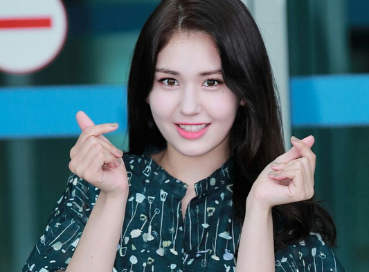 Somi Shares How BLACKPINK's Lisa Helped Her For 'What You Waiting For ...