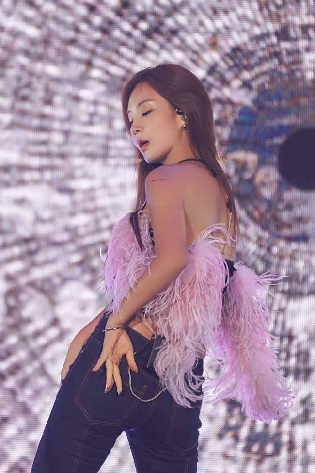 Girls' Generation Yuri Captivates Thailand With Her Dynamic Energy in ...