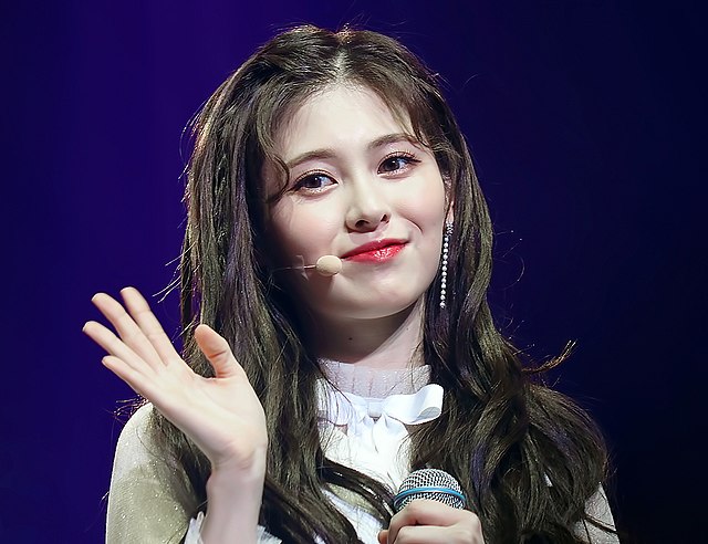 Singer Baek Ye-bin Files Lawsuit Against Malicious Commenters, Declares ...