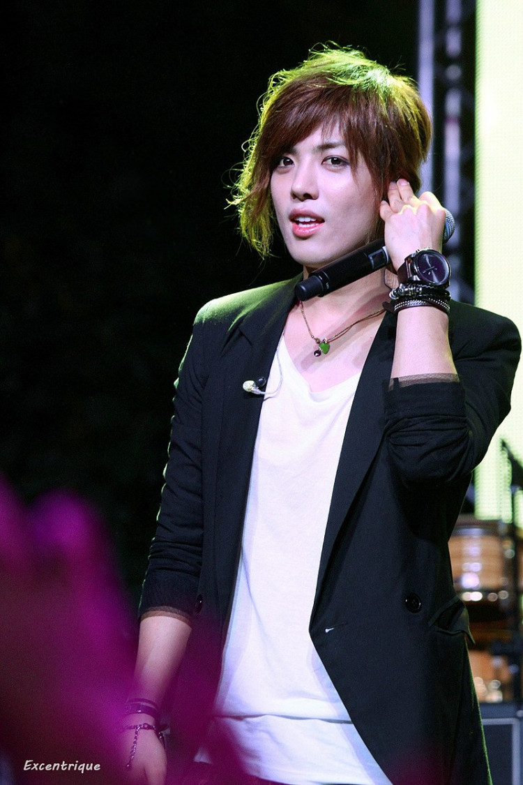 Kangnam Reveals Blissful Married Life + Shares He Treats His Wife Like ...