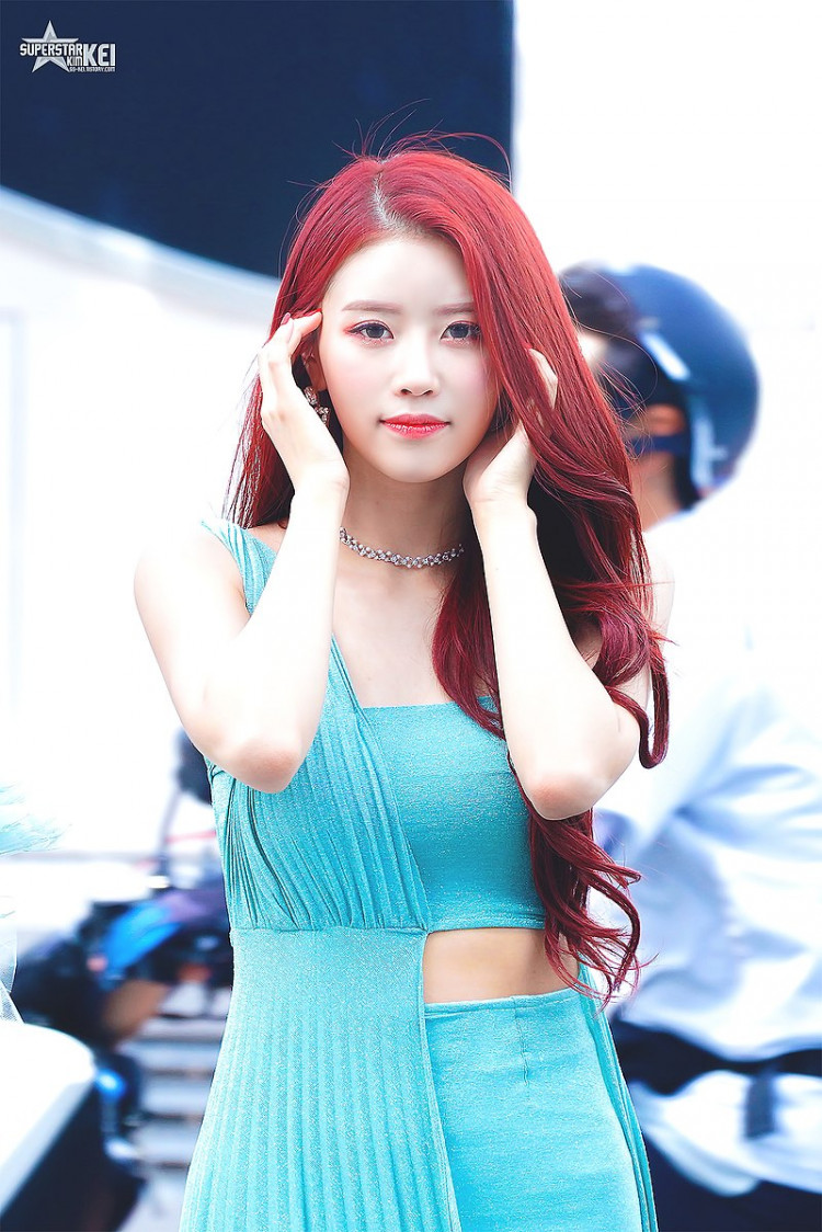 LOVELYZ Mijoo Spices Up Pilates S Magazine