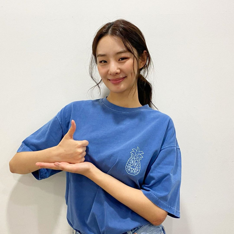 Stephanie Lee Is Adorably Charming In Her New Role In 'When I Was The ...